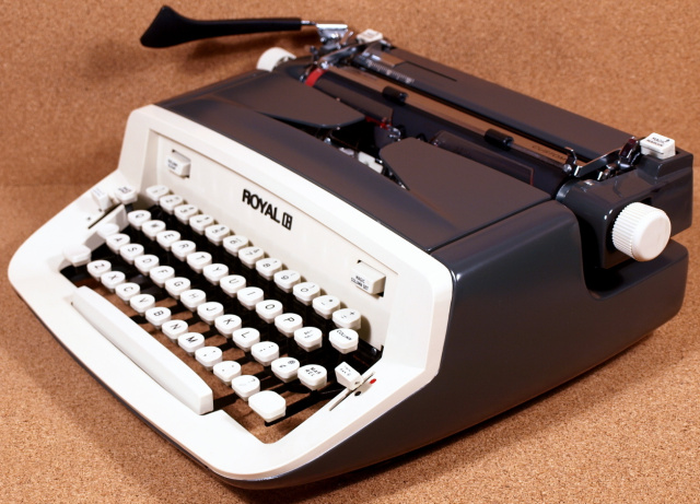 Vintage Typewriters at The Vintage Typewriter Shoppe!