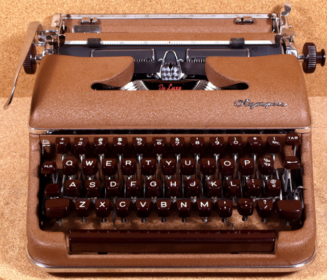 Vintage Typewriters at The Vintage Typewriter Shoppe!